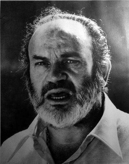 Mario Brega: "Me devi pista' il piede tre volte e poi te gonfio tutto"