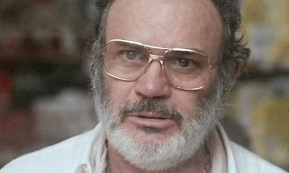 Mario Brega: "Me devi pista' il piede tre volte e poi te gonfio tutto"