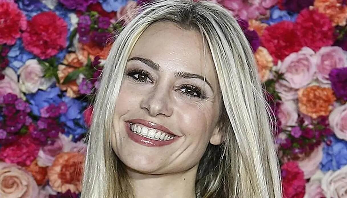 Martina Stella rivela sul film "L'Ultimo Bacio: "Che imbarazzo"