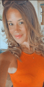 Fotografo del matrimonio filma la sposa nuda di nascosto